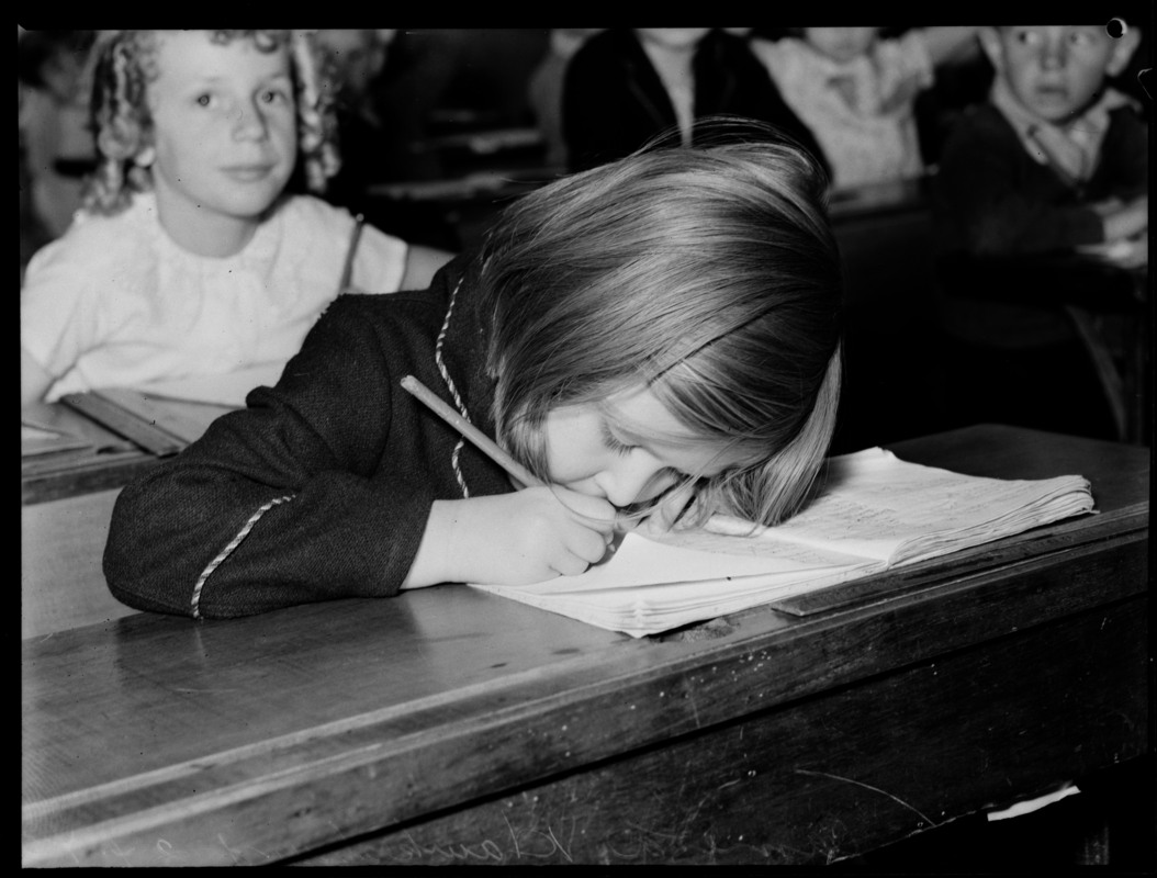 Teaching histories of children and youth | Children's History Society